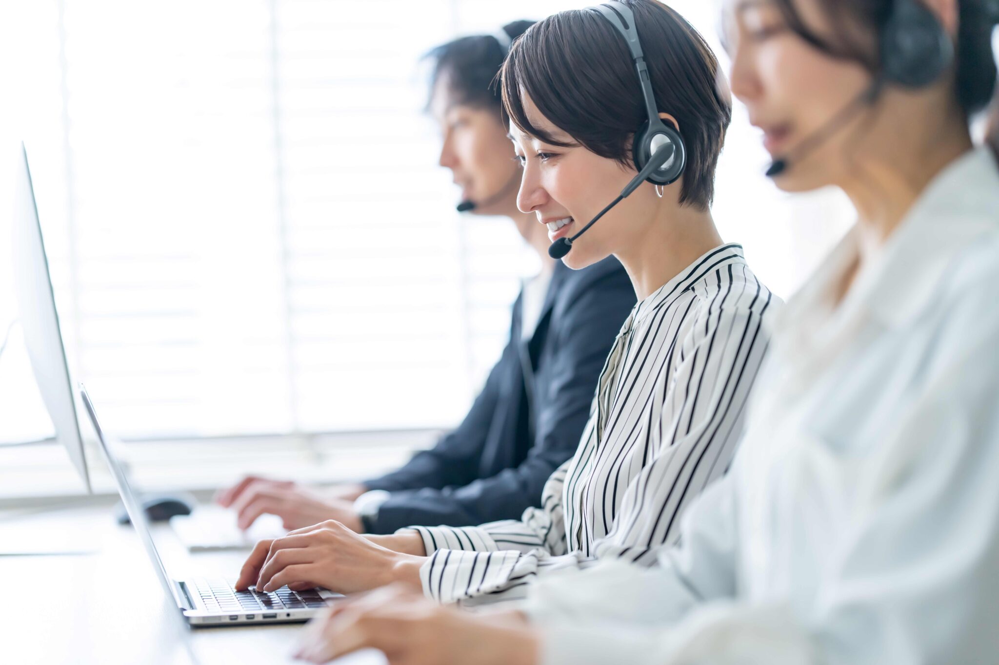 電気絶縁材としてのMCナイロンMC501の特徴を詳細に解析 - MCナイロン×フライス加工製作所｜MCナイロン×フライス加工に特化